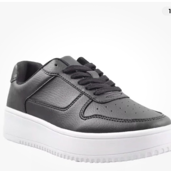 Time and Tru | Shoes | Time And Tru Womens Platform Black Sneaker With ...